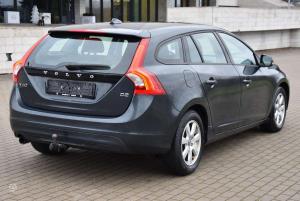 Pelēks Volvo V60 2013 Viļņa, ar dzinēja tilpumu 1.56 L un nobraukumu 247 tūkst. km par 5700 €, foto 2 vietnē AUTOMOTO.COM.LV