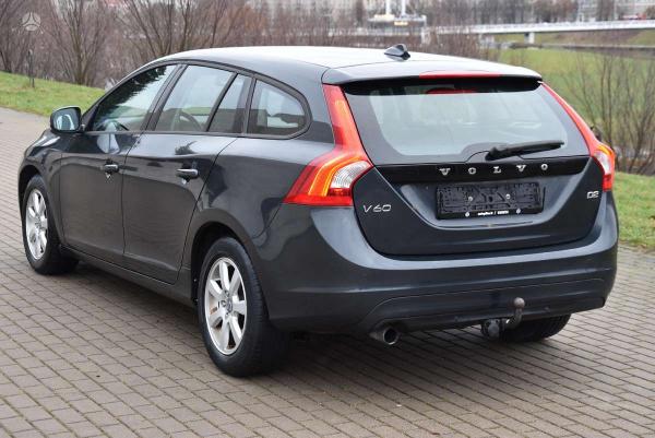 Grey Volvo V60 2013 in Vilnius, with an engine capacity of 1.56 L and mileage of 247 thousand km for 5700 €, photo 7 on AUTOMOTO.COM.LV