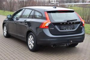 Pelēks Volvo V60 2013 Viļņa, ar dzinēja tilpumu 1.56 L un nobraukumu 247 tūkst. km par 5700 €, foto 7 vietnē AUTOMOTO.COM.LV