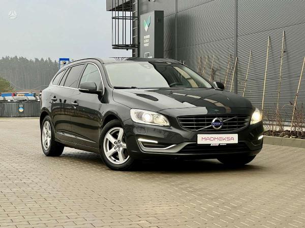 Pelēks Volvo V60 2013 Viļņa, ar dzinēja tilpumu 2.40 L un nobraukumu 215 tūkst. km par 8490 €, foto 1 vietnē AUTOMOTO.COM.LV