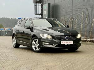 Grey Volvo V60 2013 in Vilnius, with an engine capacity of 2.40 L and mileage of 215 thousand km for 8490 €, photo  on AUTOMOTO.COM.LV