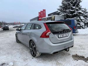 Grey Volvo V60 2013 in Vilnius, with an engine capacity of 2.40 L and mileage of 269 thousand km for 8250 €, photo 6 on AUTOMOTO.COM.LV