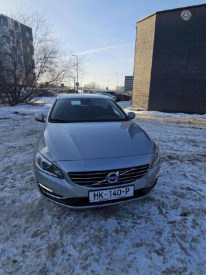 Pelēks Volvo V60 2013 Kauņa, ar dzinēja tilpumu 2.40 L un nobraukumu 233 tūkst. km par 7900 €, foto 13 vietnē AUTOMOTO.COM.LV