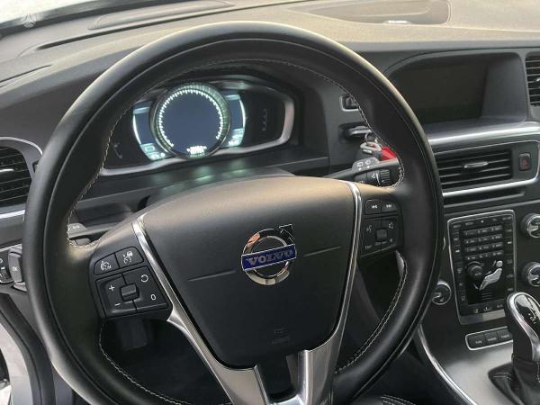 Серый Вольво B60 2013 в Каунас, объемом двигателя 2.40 л и пробегом 150 тыс. км за 9300 €, фото 11 на AUTOMOTO.COM.LV