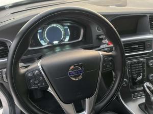 Pelēks Volvo V60 2013 Kauņa, ar dzinēja tilpumu 2.40 L un nobraukumu 150 tūkst. km par 9300 €, foto 11 vietnē AUTOMOTO.COM.LV