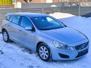 Grey Volvo V60 2013 in Klaipeda, with an engine capacity of 1.98 L and mileage of 298 thousand km for 5950 €, photo 30 on AUTOMOTO.COM.LV
