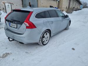 Grey Volvo V60 2013 in Radviliskis, with an engine capacity of 2.40 L and mileage of 308 thousand km for 7500 €, photo 4 on AUTOMOTO.COM.LV