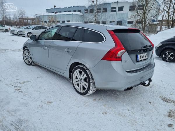 Pelēks Volvo V60 2013 Radviliškis, ar dzinēja tilpumu 2.40 L un nobraukumu 308 tūkst. km par 7500 €, foto 6 vietnē AUTOMOTO.COM.LV