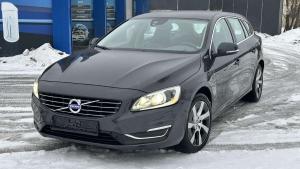 Pelēks Volvo V60 2013 Kauņa, ar dzinēja tilpumu 2.40 L un nobraukumu 315 tūkst. km par 6499 €, foto  vietnē AUTOMOTO.COM.LV