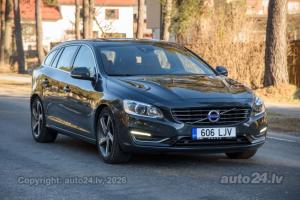 Pelēks Volvo V60 2013 Pērnava, ar dzinēja tilpumu 2.40 L un nobraukumu 273 tūkst. km par 9280 €, foto 3 vietnē AUTOMOTO.COM.LV
