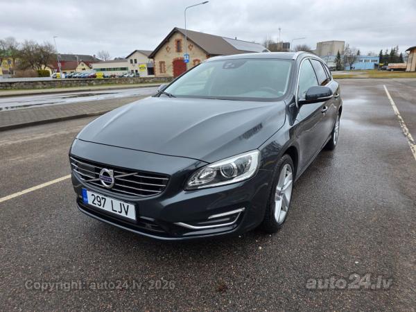 Grey Volvo V60 2013 in Paide, with an engine capacity of 2.40 L and mileage of 273 thousand km for 7999 €, photo 2 on AUTOMOTO.COM.LV