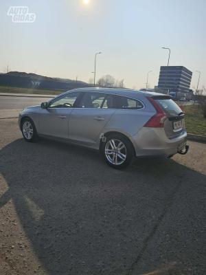 Pelēks Volvo V60 2013 Kauņa, ar dzinēja tilpumu 2.40 L un nobraukumu 233 tūkst. km par 6950 €, foto 8 vietnē AUTOMOTO.COM.LV
