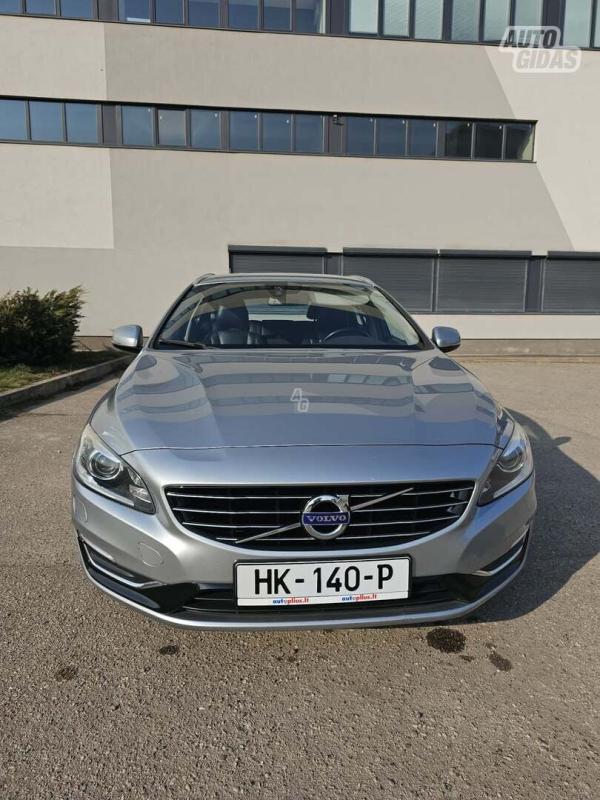 Pelēks Volvo V60 2013 Kauņa, ar dzinēja tilpumu 2.40 L un nobraukumu 233 tūkst. km par 6950 €, foto 8 vietnē AUTOMOTO.COM.LV