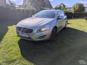 Grey Volvo V60 2013 in Radviliskis, with an engine capacity of 2.40 L and mileage of 313 thousand km for 6500 €, photo  on AUTOMOTO.COM.LV