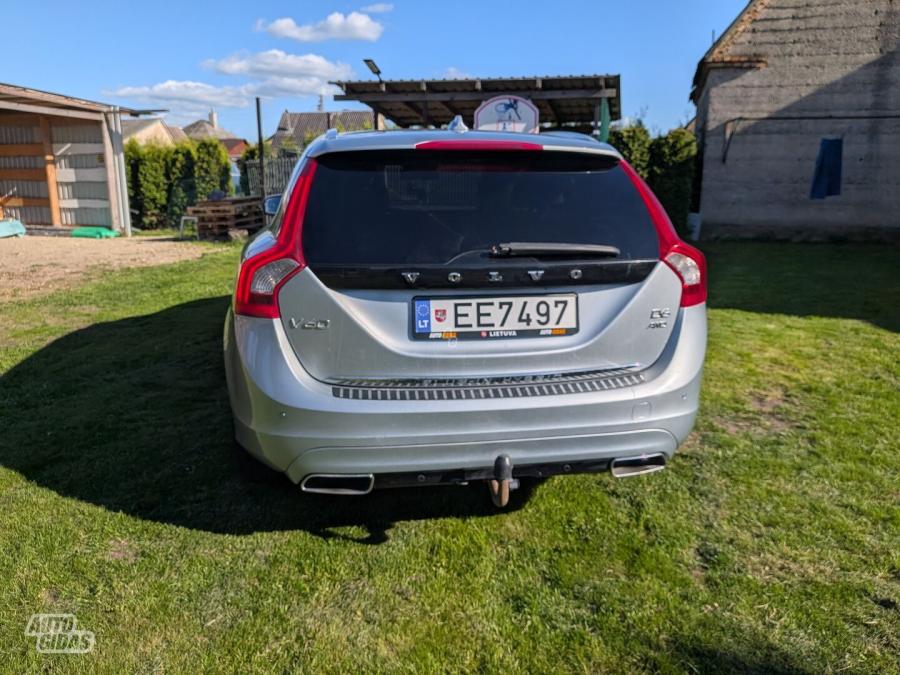 Grey Volvo V60 2013 in Radviliskis, with an engine capacity of 2.40 L and mileage of 313 thousand km for 6500 €, photo 6 on AUTOMOTO.COM.LV
