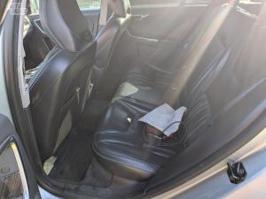 Grey Volvo V60 2013 in Radviliskis, with an engine capacity of 2.40 L and mileage of 313 thousand km for 6500 €, photo 9 on AUTOMOTO.COM.LV