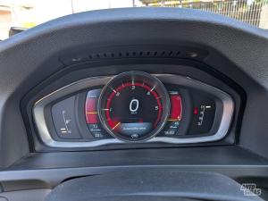 Grey Volvo V60 2013 in Radviliskis, with an engine capacity of 2.40 L and mileage of 313 thousand km for 6500 €, photo 12 on AUTOMOTO.COM.LV