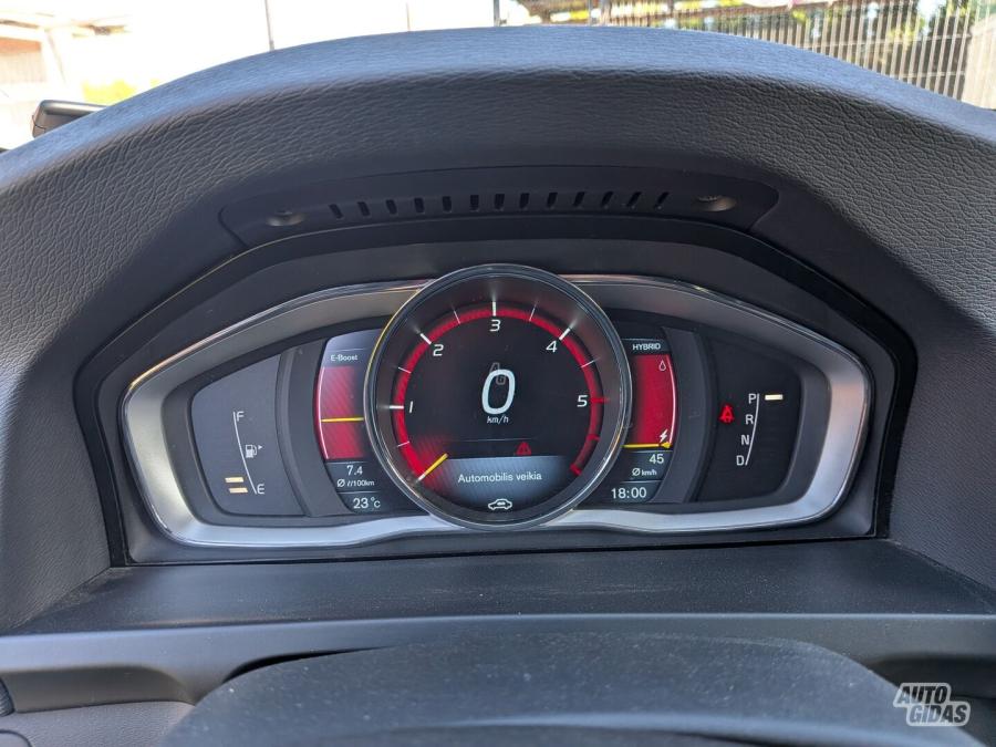Grey Volvo V60 2013 in Radviliskis, with an engine capacity of 2.40 L and mileage of 313 thousand km for 6500 €, photo 12 on AUTOMOTO.COM.LV