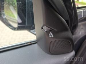 Grey Volvo V60 2013 in Riga, with an engine capacity of 2.40 L and mileage of 260 thousand km for 7150 €, photo 17 on AUTOMOTO.COM.LV