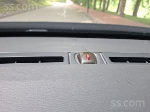 Grey Volvo V60 2013 in Riga, with an engine capacity of 2.40 L and mileage of 260 thousand km for 7150 €, photo 22 on AUTOMOTO.COM.LV