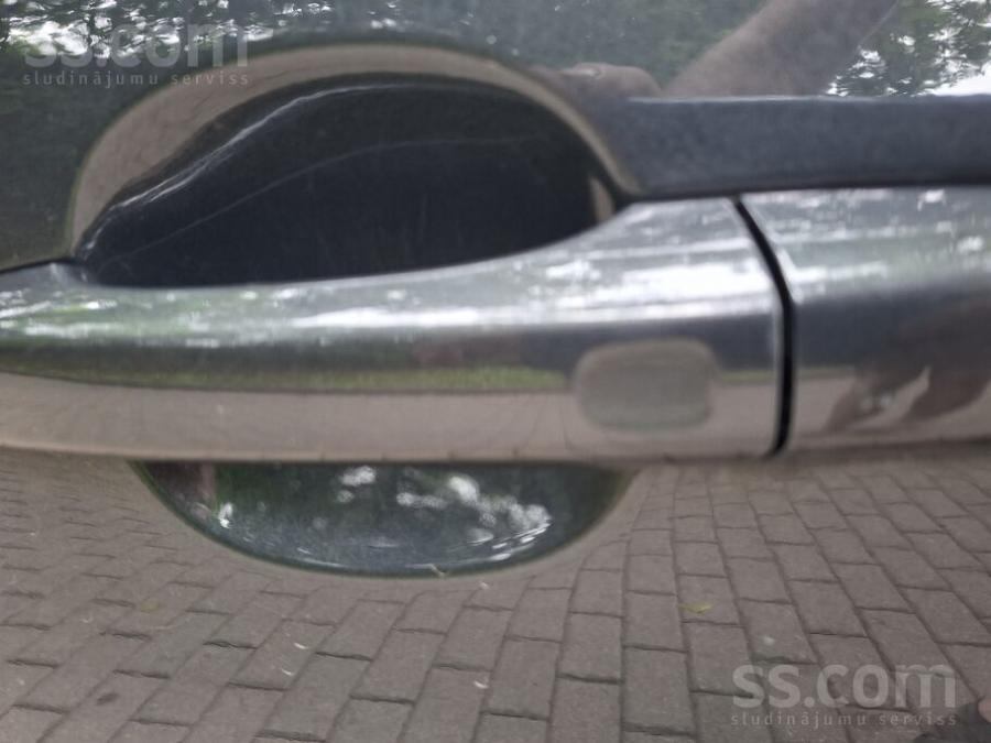 Grey Volvo V60 2013 in Riga, with an engine capacity of 2.40 L and mileage of 260 thousand km for 7150 €, photo 23 on AUTOMOTO.COM.LV