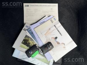 Pelēks Volvo V60 2013 Rīga, ar dzinēja tilpumu 2.00 L un nobraukumu 275 tūkst. km par 7595 €, foto 18 vietnē AUTOMOTO.COM.LV