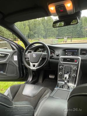 Pelēks Volvo V60 2013 Tallina, ar dzinēja tilpumu 1.60 L un nobraukumu 214 tūkst. km par 8500 €, foto 5 vietnē AUTOMOTO.COM.LV