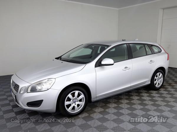 Серый Вольво B60 2013 в Таллин, объемом двигателя 1.60 л и пробегом 395 тыс. км за 3499 €, фото 2 на AUTOMOTO.COM.LV