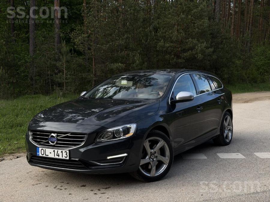 Pelēks Volvo V60 2013 Daugavpils, ar dzinēja tilpumu 2.40 L un nobraukumu 310 tūkst. km par 6500 €, foto 6 vietnē AUTOMOTO.COM.LV