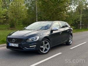Pelēks Volvo V60 2013 Daugavpils, ar dzinēja tilpumu 2.40 L un nobraukumu 310 tūkst. km par 6500 €, foto 7 vietnē AUTOMOTO.COM.LV
