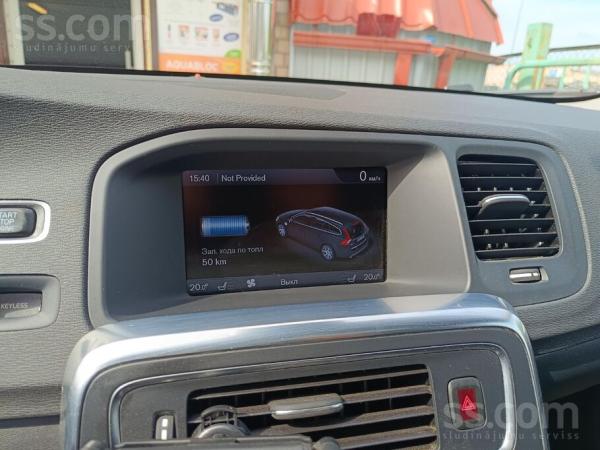 Grey Volvo V60 2013 in Kraslava, with an engine capacity of 2.40 L and mileage of 183 thousand km for 8300 €, photo 8 on AUTOMOTO.COM.LV