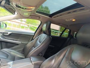 Grey Volvo V60 2013 in Kraslava, with an engine capacity of 2.40 L and mileage of 183 thousand km for 8300 €, photo 12 on AUTOMOTO.COM.LV