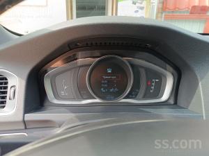 Grey Volvo V60 2013 in Kraslava, with an engine capacity of 2.40 L and mileage of 183 thousand km for 8300 €, photo 13 on AUTOMOTO.COM.LV