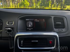 Pelēks Volvo V60 2013 Saldus, ar dzinēja tilpumu 1.60 L un nobraukumu 377 tūkst. km par 6700 €, foto 16 vietnē AUTOMOTO.COM.LV