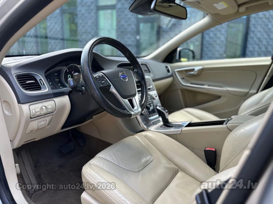 Серый Вольво B60 2013 в Таллин, объемом двигателя 2.40 л и пробегом 0 тыс. км за 5999 €, фото 9 на AUTOMOTO.COM.LV