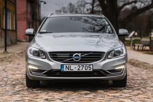 Серый Вольво B60 2013 в Елгава, объемом двигателя 2.40 л и пробегом 127 тыс. км за 13500 €, фото 4 на AUTOMOTO.COM.LV