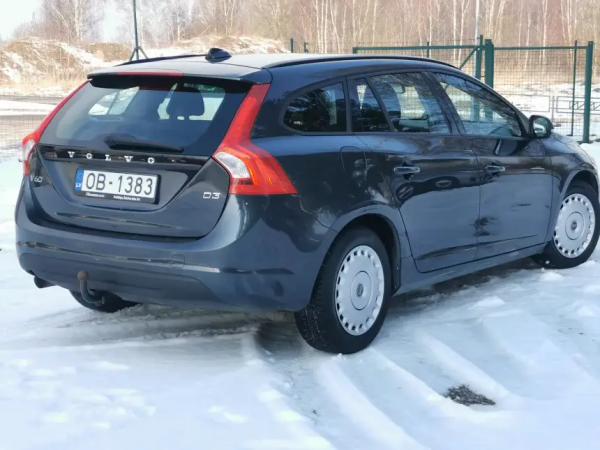Серый Вольво B60 2013 в Кулдига, объемом двигателя 2.00 л и пробегом 180 тыс. км за 7300 €, фото 2 на AUTOMOTO.COM.LV