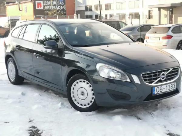Серый Вольво B60 2013 в Кулдига, объемом двигателя 2.00 л и пробегом 180 тыс. км за 7300 €, фото 3 на AUTOMOTO.COM.LV