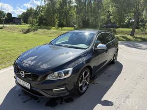 Pelēks Volvo V60 2013 Rīga, ar dzinēja tilpumu 2.00 L un nobraukumu 310 tūkst. km par 4990 €, foto 10 vietnē AUTOMOTO.COM.LV
