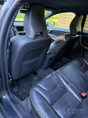 Pelēks Volvo V60 2013 Rīga, ar dzinēja tilpumu 2.00 L un nobraukumu 310 tūkst. km par 4990 €, foto 25 vietnē AUTOMOTO.COM.LV