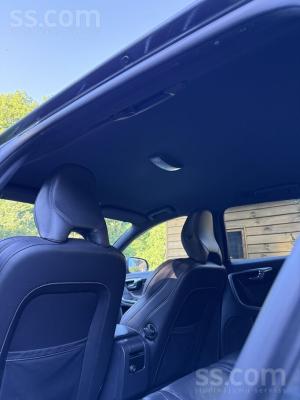 Pelēks Volvo V60 2013 Rīga, ar dzinēja tilpumu 2.00 L un nobraukumu 310 tūkst. km par 4990 €, foto 26 vietnē AUTOMOTO.COM.LV