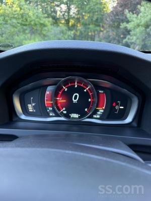 Pelēks Volvo V60 2013 Rīga, ar dzinēja tilpumu 2.00 L un nobraukumu 310 tūkst. km par 4990 €, foto 29 vietnē AUTOMOTO.COM.LV