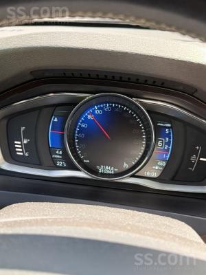 Pelēks Volvo V60 2013 Rīga, ar dzinēja tilpumu 2.00 L un nobraukumu 310 tūkst. km par 4990 €, foto 31 vietnē AUTOMOTO.COM.LV