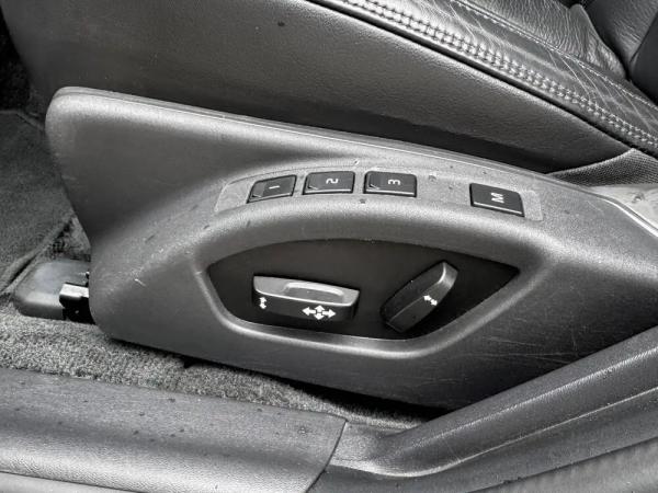 Grey Volvo V60 2013 in Rezekne, with an engine capacity of 2.40 L and mileage of 268 thousand km for 7900 €, photo 10 on AUTOMOTO.COM.LV
