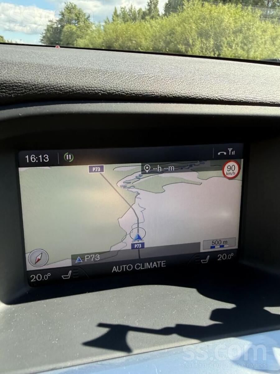 Pelēks Volvo V60 2013 Rīga, ar dzinēja tilpumu 2.00 L un nobraukumu 311 tūkst. km par 4300 €, foto 34 vietnē AUTOMOTO.COM.LV