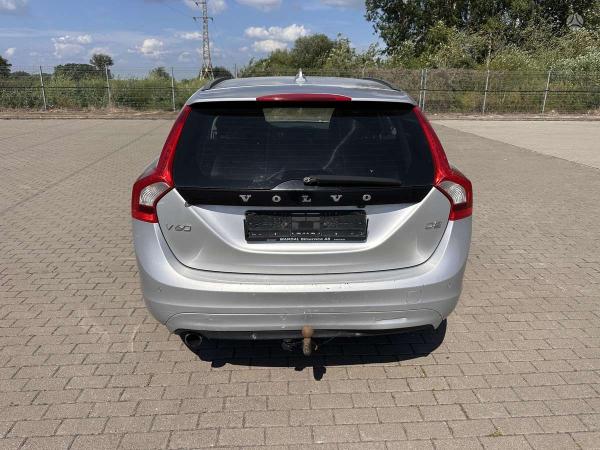 Grey Volvo V60 2013 in Marijampole, with an engine capacity of 1.56 L and mileage of 300 thousand km for 3600 €, photo 8 on AUTOMOTO.COM.LV