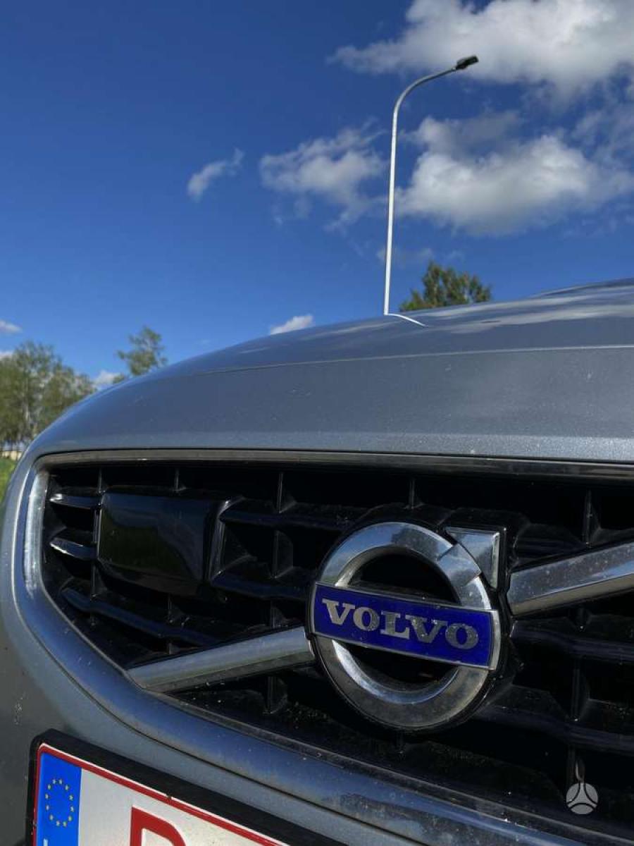 Pelēks Volvo V60 2013 Viļņa, ar dzinēja tilpumu 2.40 L un nobraukumu 256 tūkst. km par 5900 €, foto 8 vietnē AUTOMOTO.COM.LV