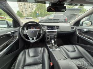 Grey Volvo V60 2013 in Riga, with an engine capacity of 2.40 L and mileage of 263 thousand km for 7990 €, photo 11 on AUTOMOTO.COM.LV