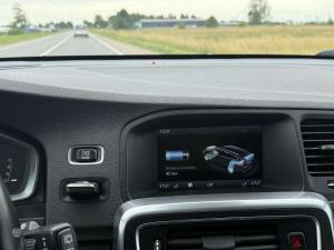 Pelēks Volvo V60 2013 Kauņa, ar dzinēja tilpumu 2.40 L un nobraukumu 289 tūkst. km par 5900 €, foto 19 vietnē AUTOMOTO.COM.LV