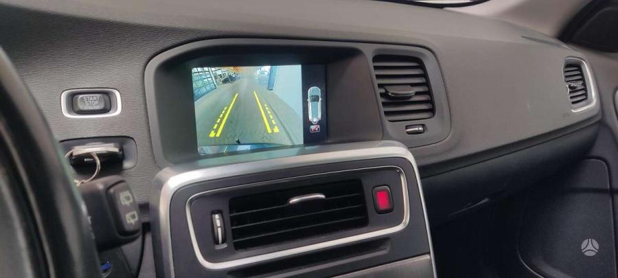Grey Volvo V60 2013 in Kaunas, with an engine capacity of 2.40 L and mileage of 295 thousand km for 6200 €, photo 20 on AUTOMOTO.COM.LV